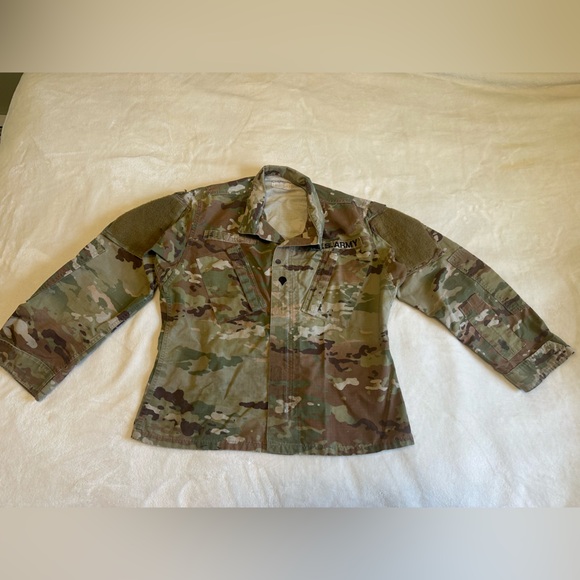 U.S. Army | Jackets & Coats | Us Army Combat Ocp Camo Coat Perimeter ...